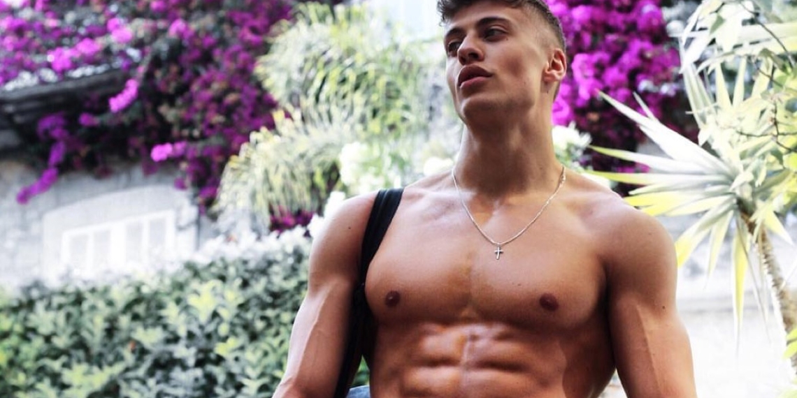 Meet Instagram Hottie, Max Hamilton – Socialite Life