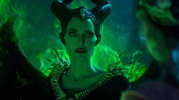 Angelina Jolie's Maleficent: Mistress of Evil Drops Its First Teaser ...