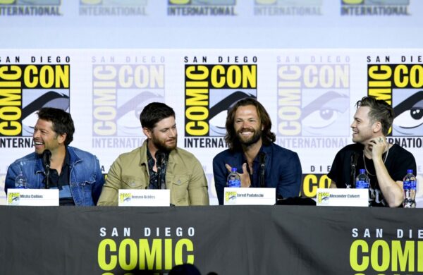 The 11 Most Adorable Photos From the Supernatural Comic-Con Panel ...