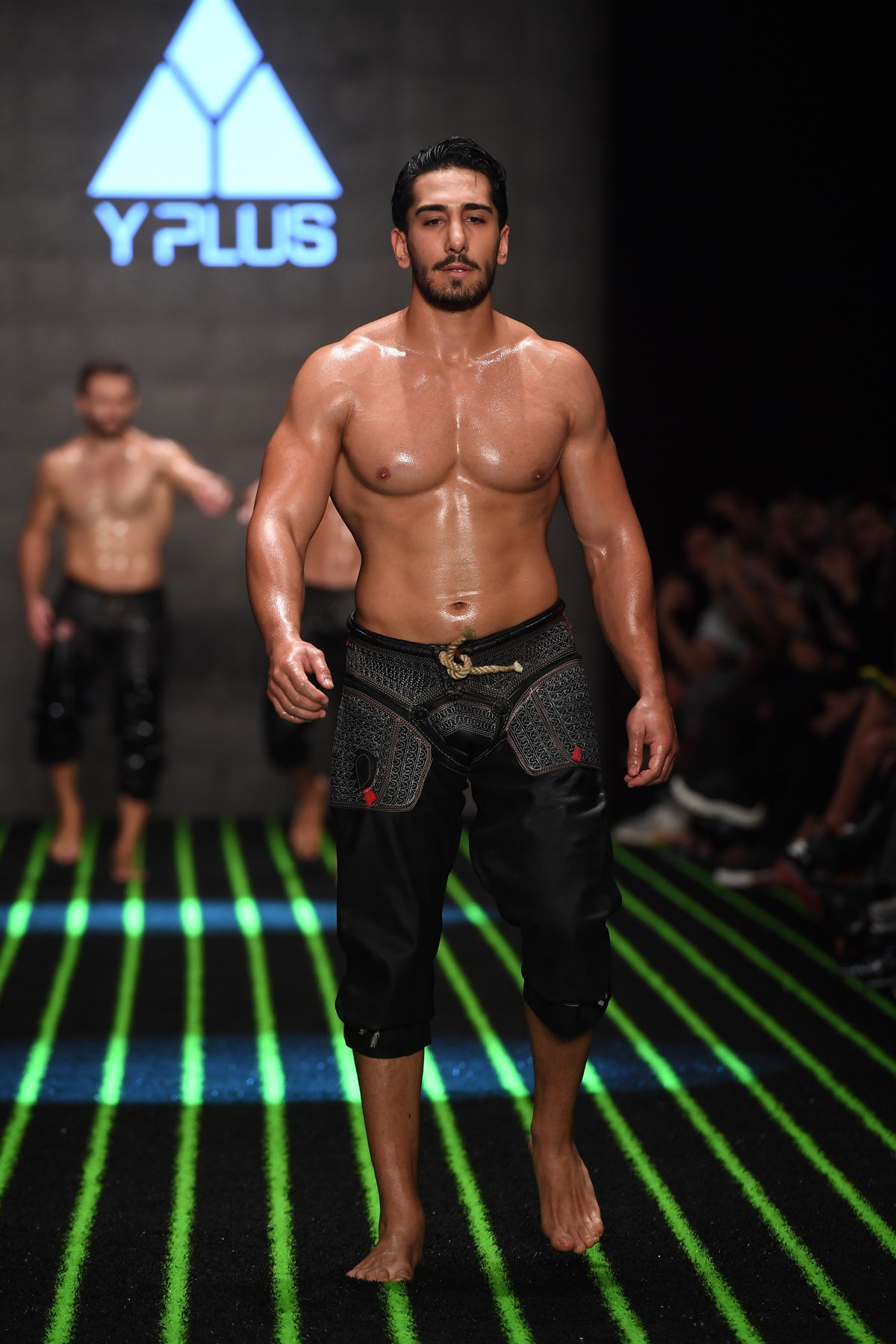 The Y Plus By Yakup Bicer Featured Lots of Skin on the Runway — PHOTOS ...