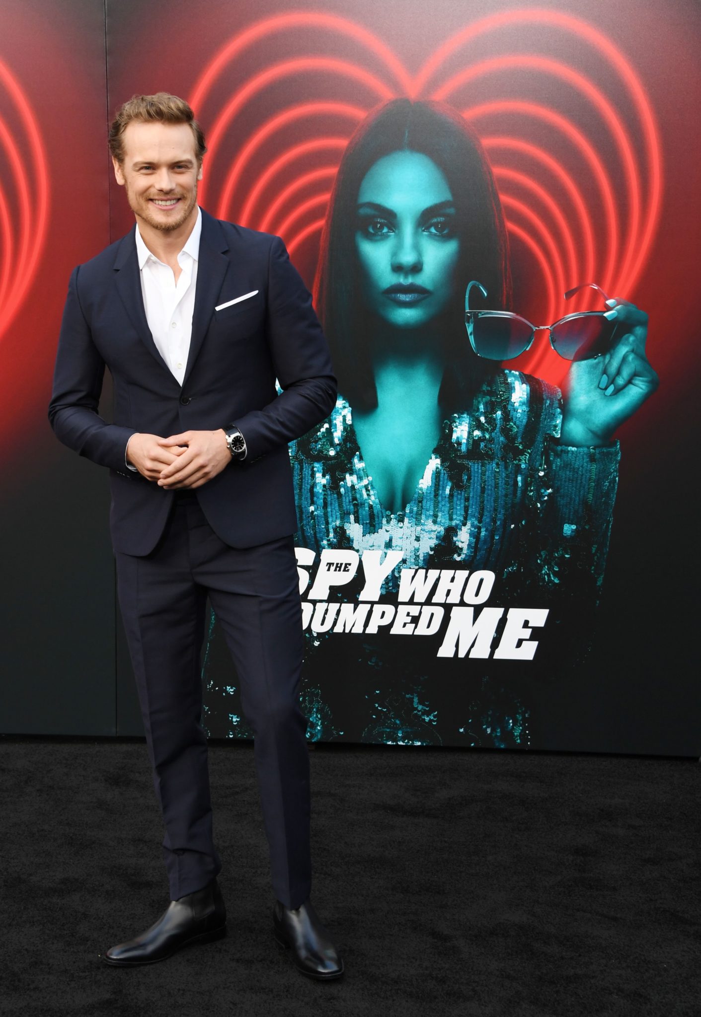 19 Photos of Sam Heughan's Best Red Carpet Smiles – Socialite Life