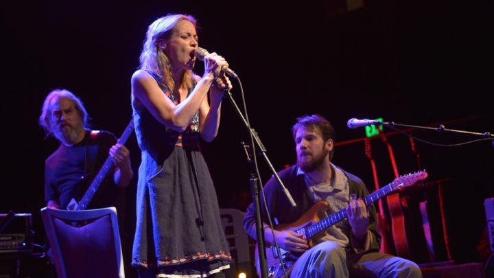 Fiona Apple Quit Cocaine After An 'Excruciating' Night With Quentin ...