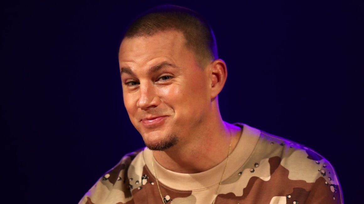 Channing Tatum Goes Shirtless to Promote His New Children's Book, The ...