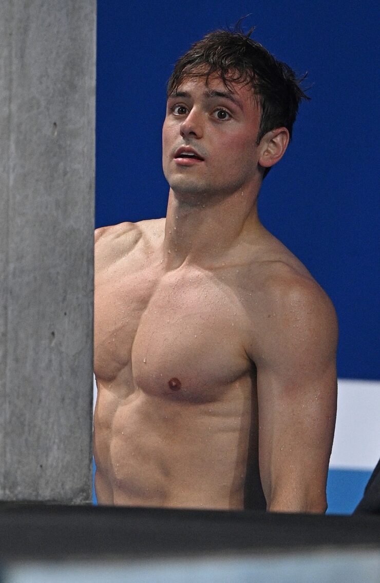 British Diver Tom Daley wins Bronze Olympic medal in 10m Platform ...