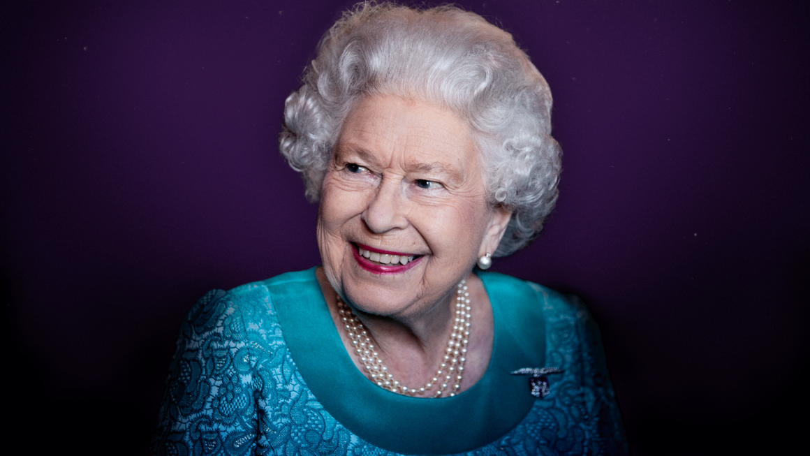 Queen Elizabeth dead at 96: obituary – Socialite Life