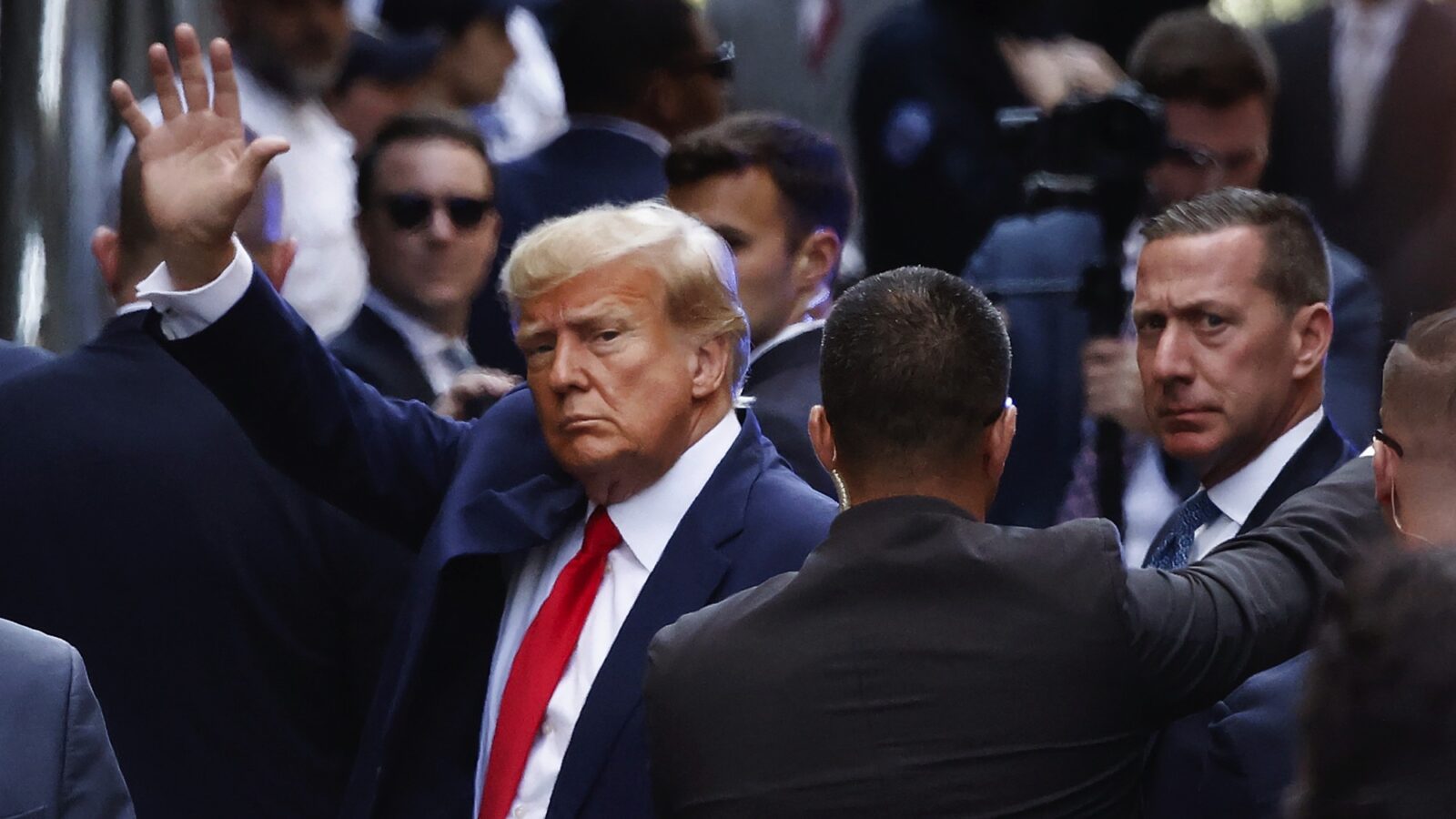 Donald Trump turns himself in to face historic criminal charges ...