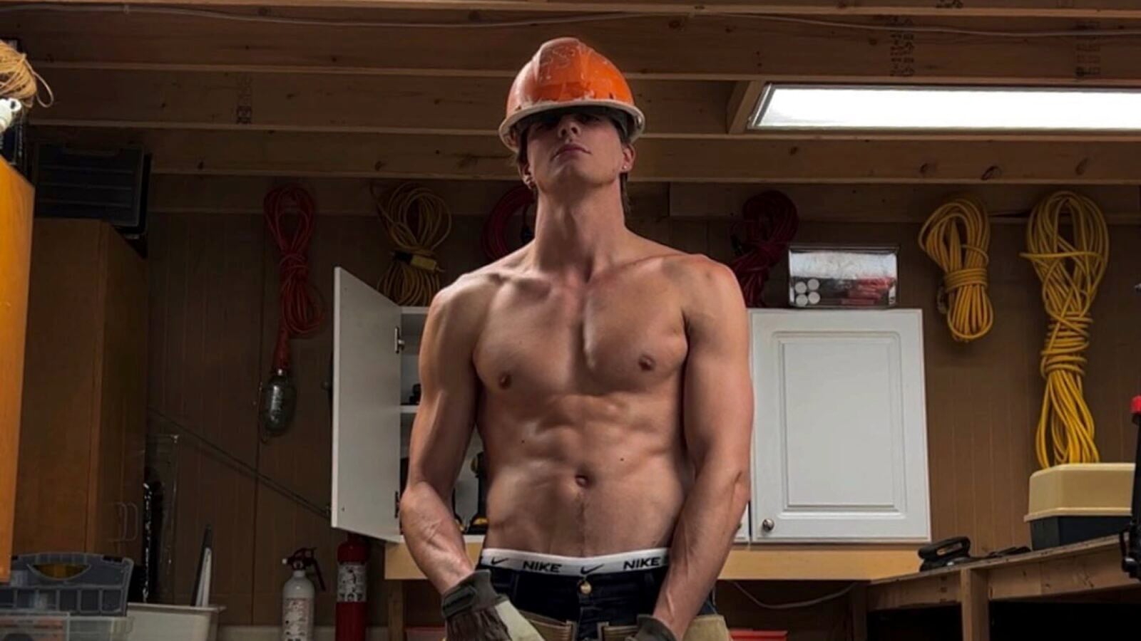 Meet Instagram hottie Kaden Connors – Socialite Life