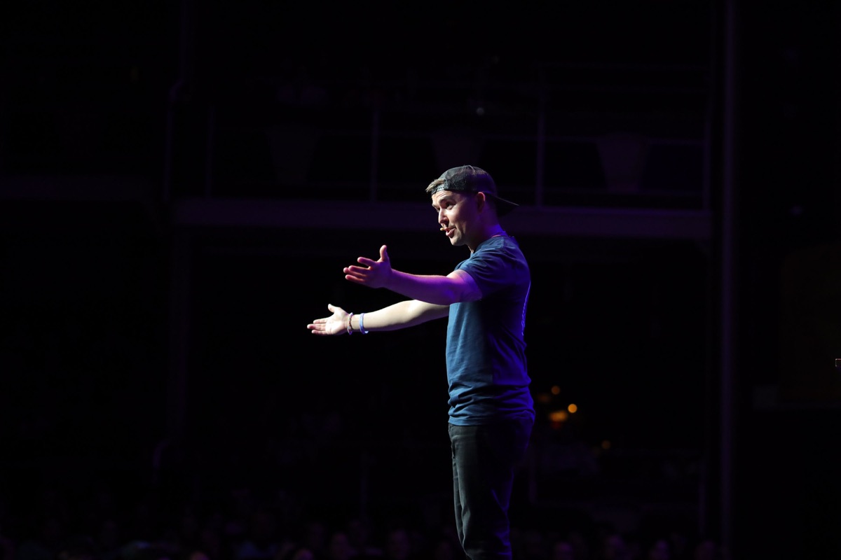Comedian Nurse Blake proves that laughter is the best medicine ...