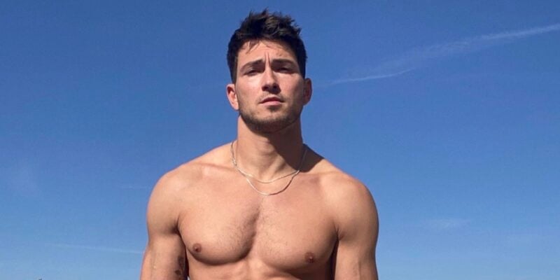 Meet Instagram Hottie Robert Scott Wilson – Socialite Life