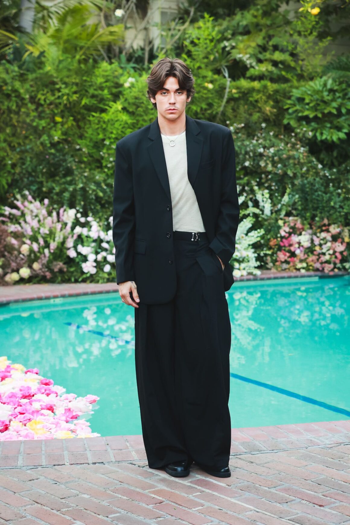 Gucci and Miley Cyrus celebrate Summer in Los Angeles with Salma Hayek ...