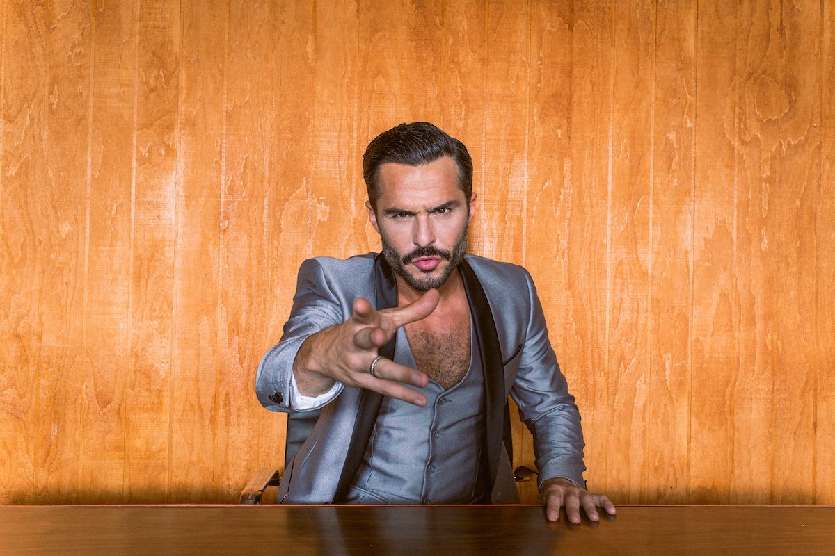 Singer John Duff Answers the Socialite Seven – Socialite Life