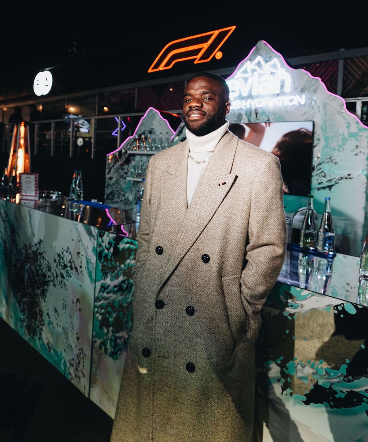 Celeb Snaps — Flavor Flav, Kaley Cuoco, Idris Elba, Dwayne Johnson, and ...