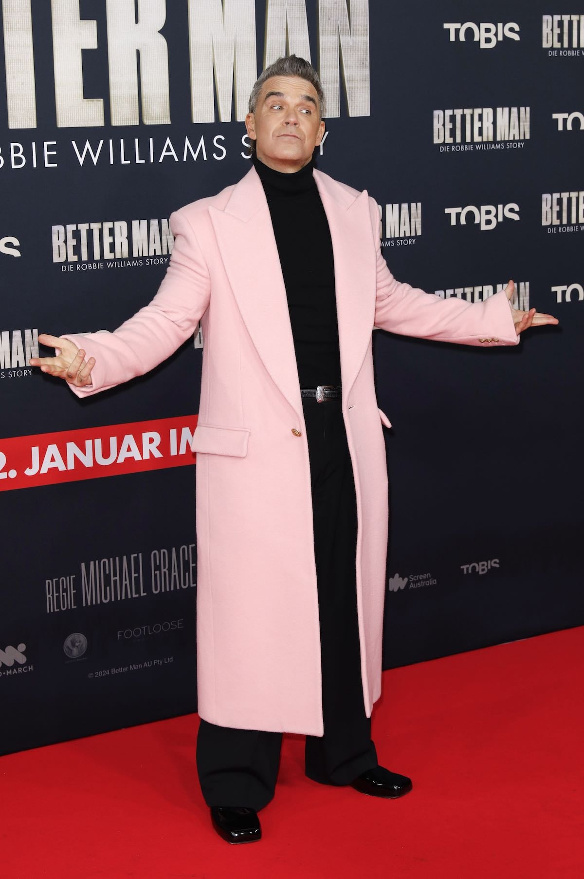 Celeb Snaps — Joseph Quinn, Saoirse Ronan, Adam Scott, Miles Teller ...