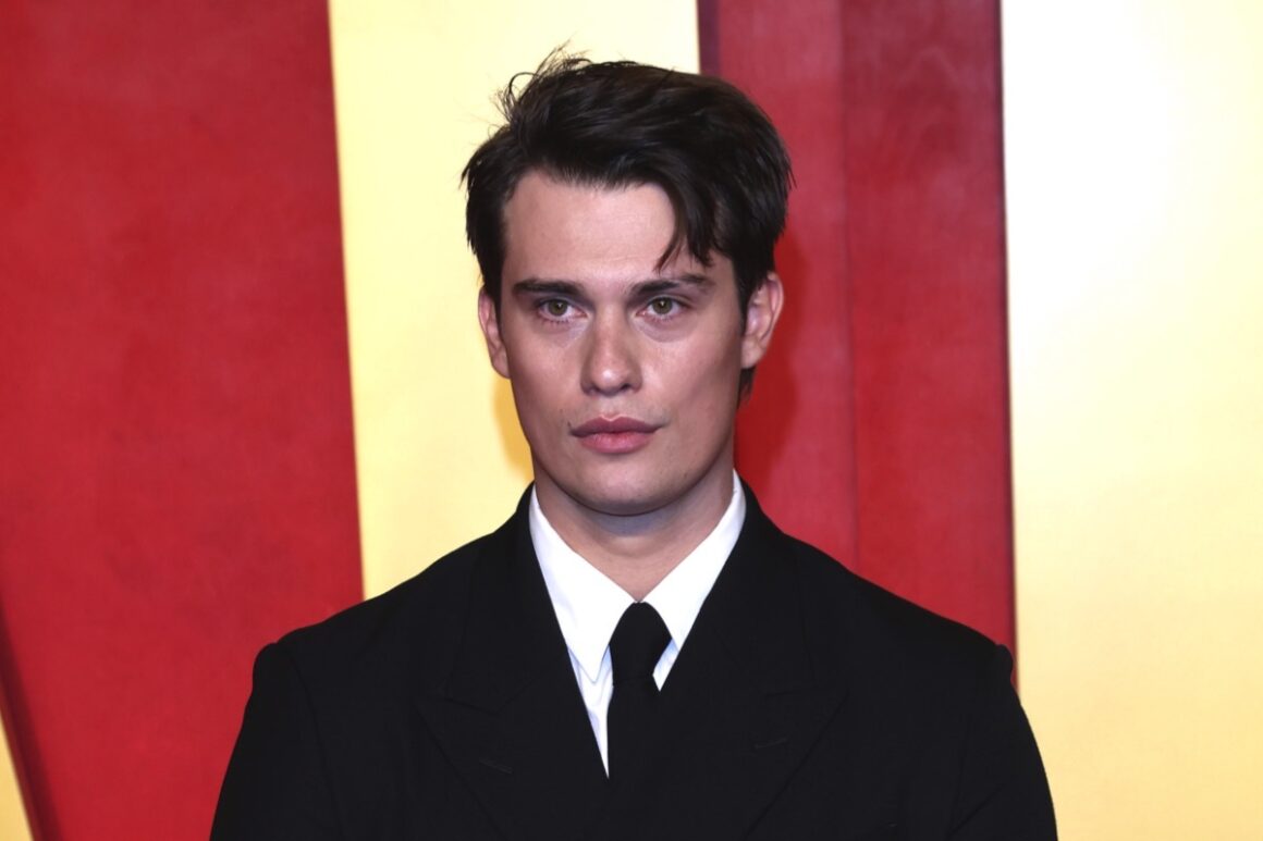 Nicholas Galitzine shows off his He-Man transformation in first-look ...