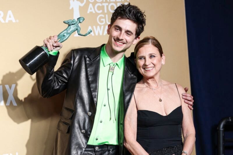 Timothée Chalamet’s mom spills as to what she really thinks of Kylie Jenner – Socialite Life