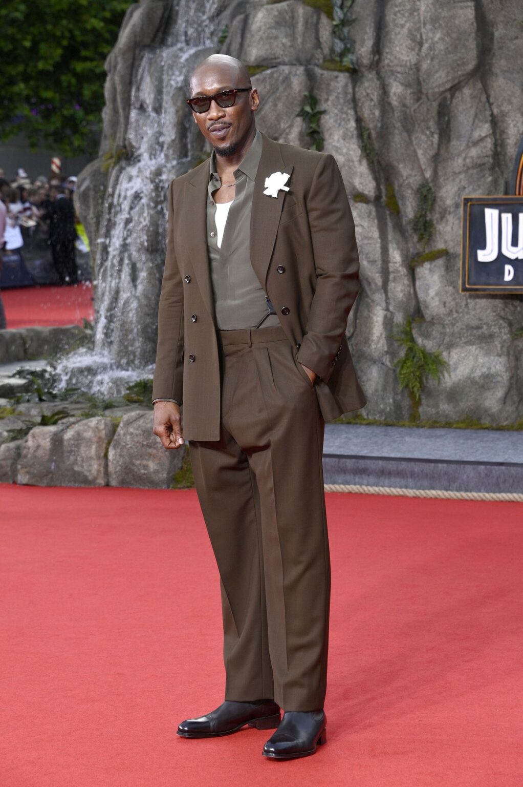 The 10 Best Dressed Celebrities of the Week: Aaron Taylor-Johnson, Scarlett Johansson, Ed Skrein ...