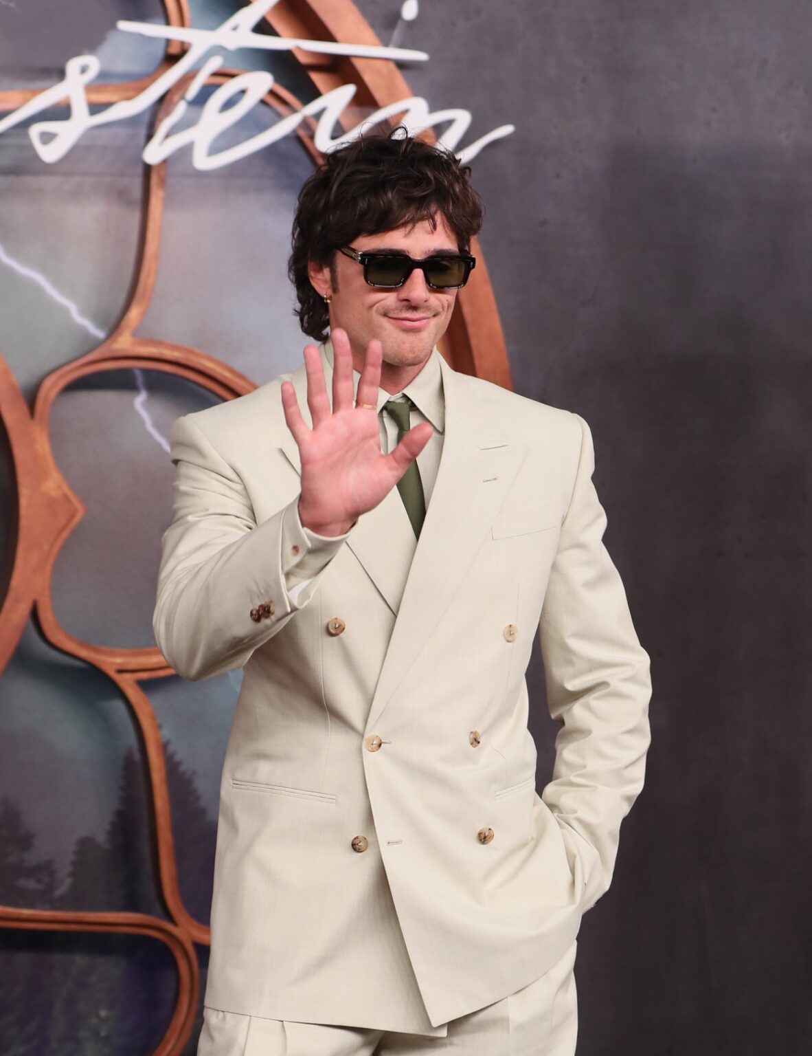 Jacob Elordi calls out “prudish” reactions to that Saltburn bathtub ...