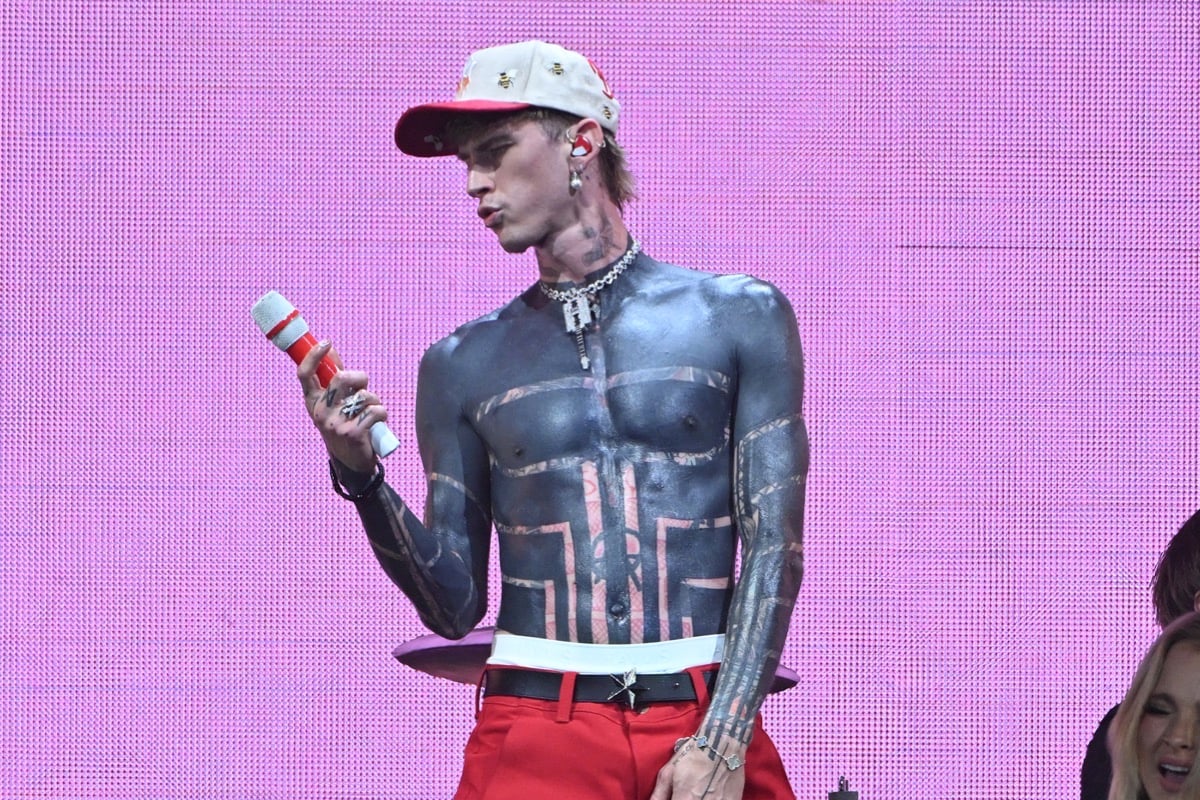 Celeb Snaps: MGK , Olivia Dean, John Legend, Chrissy Teigen, and more ...
