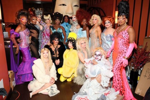 Past Winners Reunite for the RuPaul's Drag Race Season 18 Premiere ...